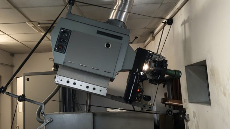 The History of Movie Theater Projection: The Technology That Puts ...